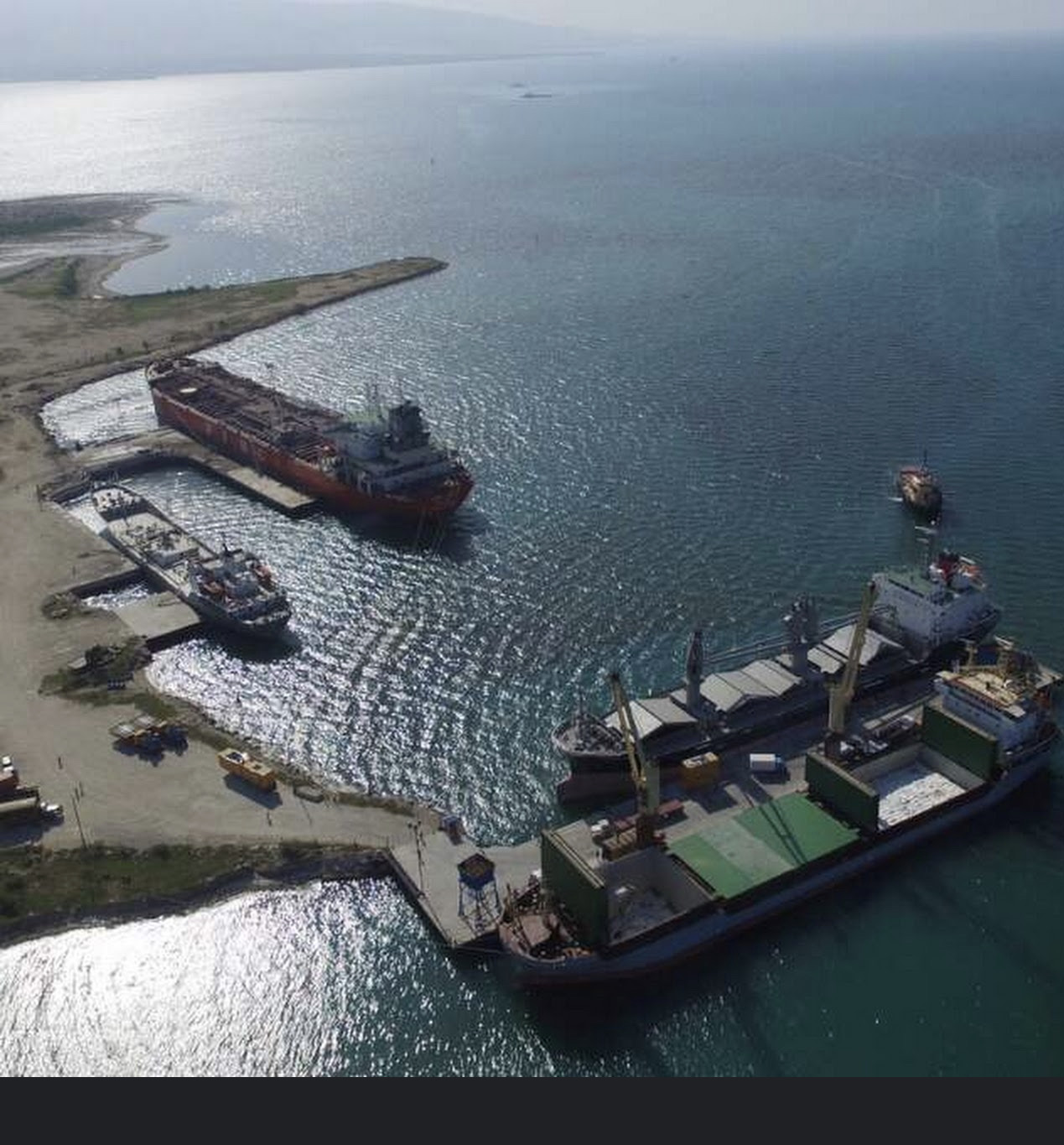 Économie : une nouvelle cargaison de produits pétroliers arrive à Port ...